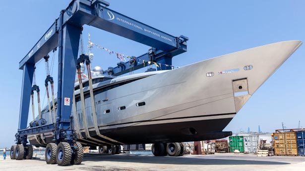 First hybrid ISA Yachts 140 superyacht Silver Wind is launched